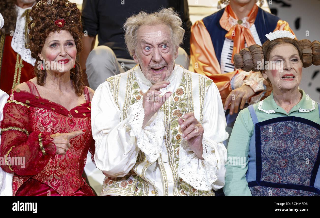 Dieter Hallervorden, Christiane Zander and Dagmar Biener at the photo ...