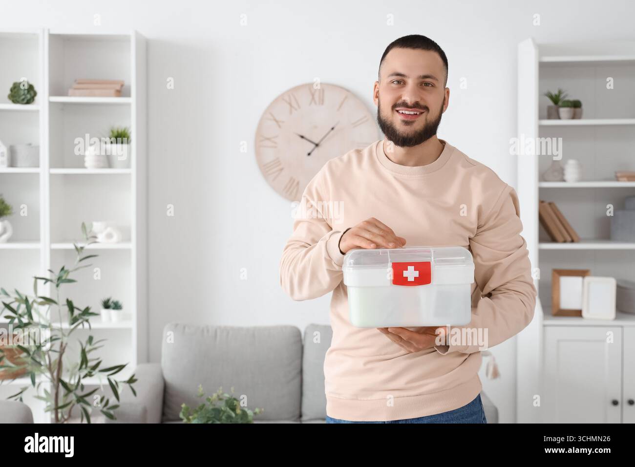 Man first aid kit hi-res stock photography and images - Alamy