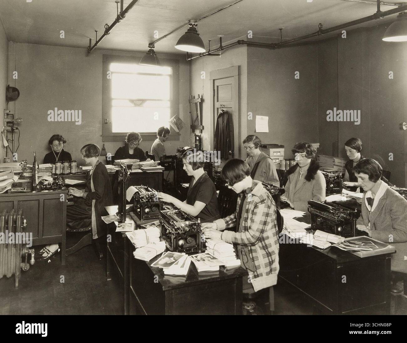 Mgm studio office hi-res stock photography and images - Alamy