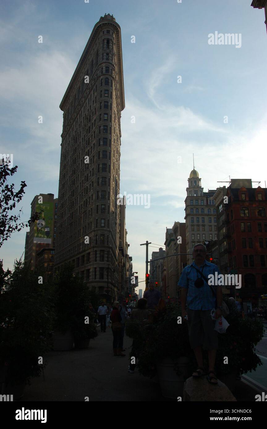 Close-up view of the iconic Flatiron Building in New York City, showing ...