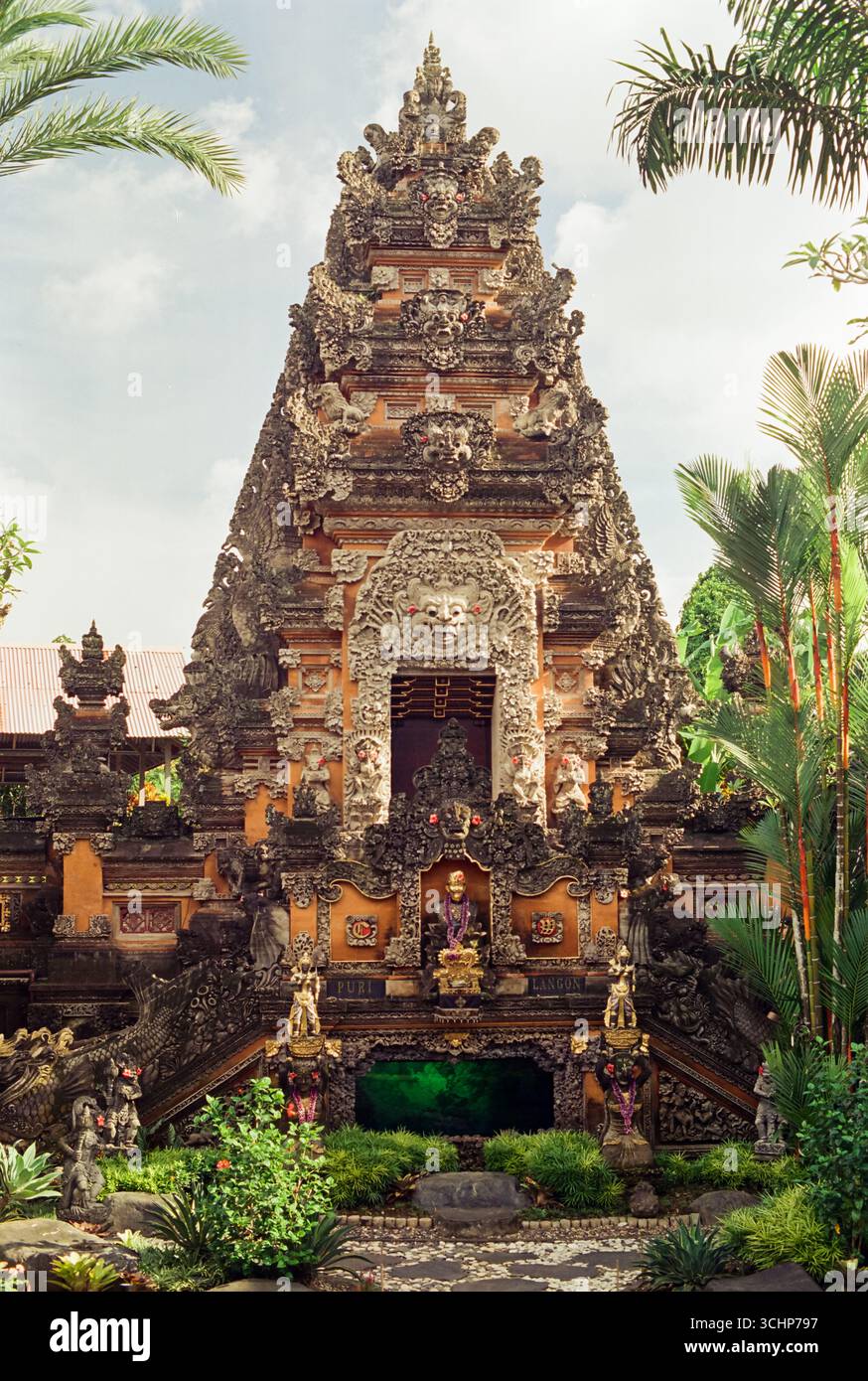 The Puri Langon mansion, Ubud, Bali, Indonesia Stock Photo - Alamy