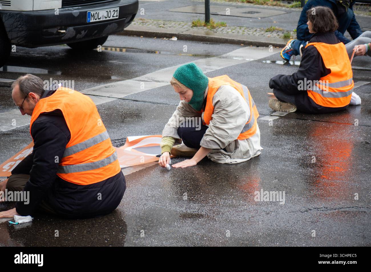BERLIN, GERMANY - Nov 4: Last Generation protesters glued themselves to ...
