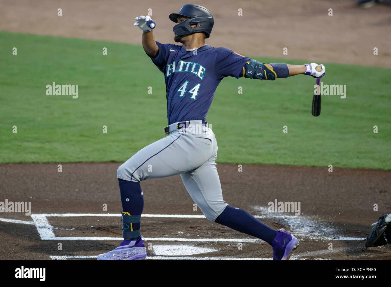 Tampa, FL USA: Seattle Mariners centerfielder Julio Rodríguez (44) pops ...