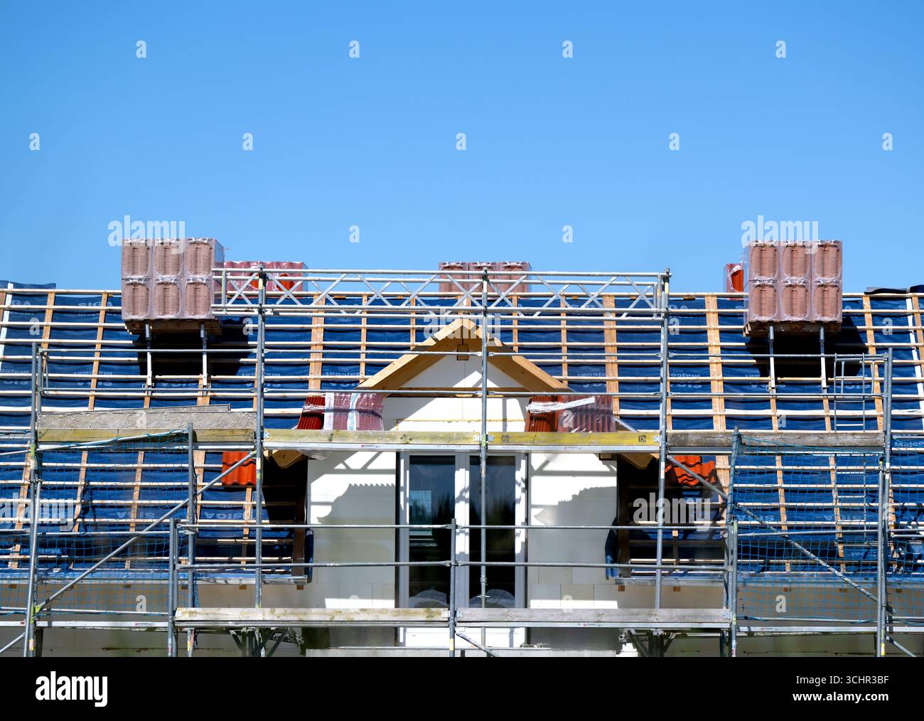 03 September 2025, Bavaria, Schäftlarn: Scaffolding can be seen at the ...