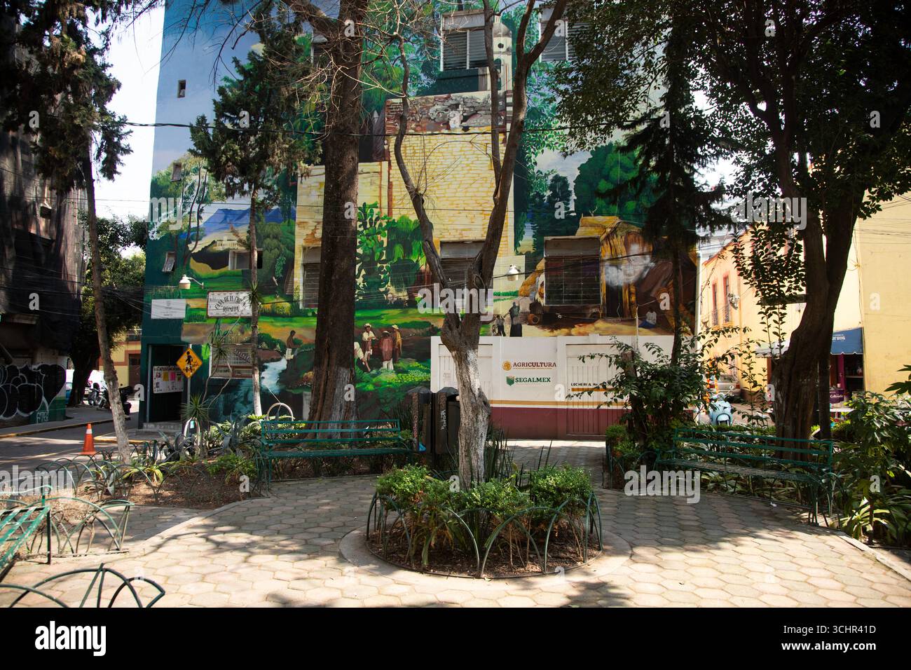 Mexico City, Mexico; November 1, 2025: Colonia la Romita neighborhood ...