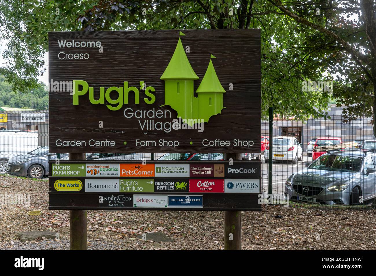 Pughs garden village hi-res stock photography and images - Alamy