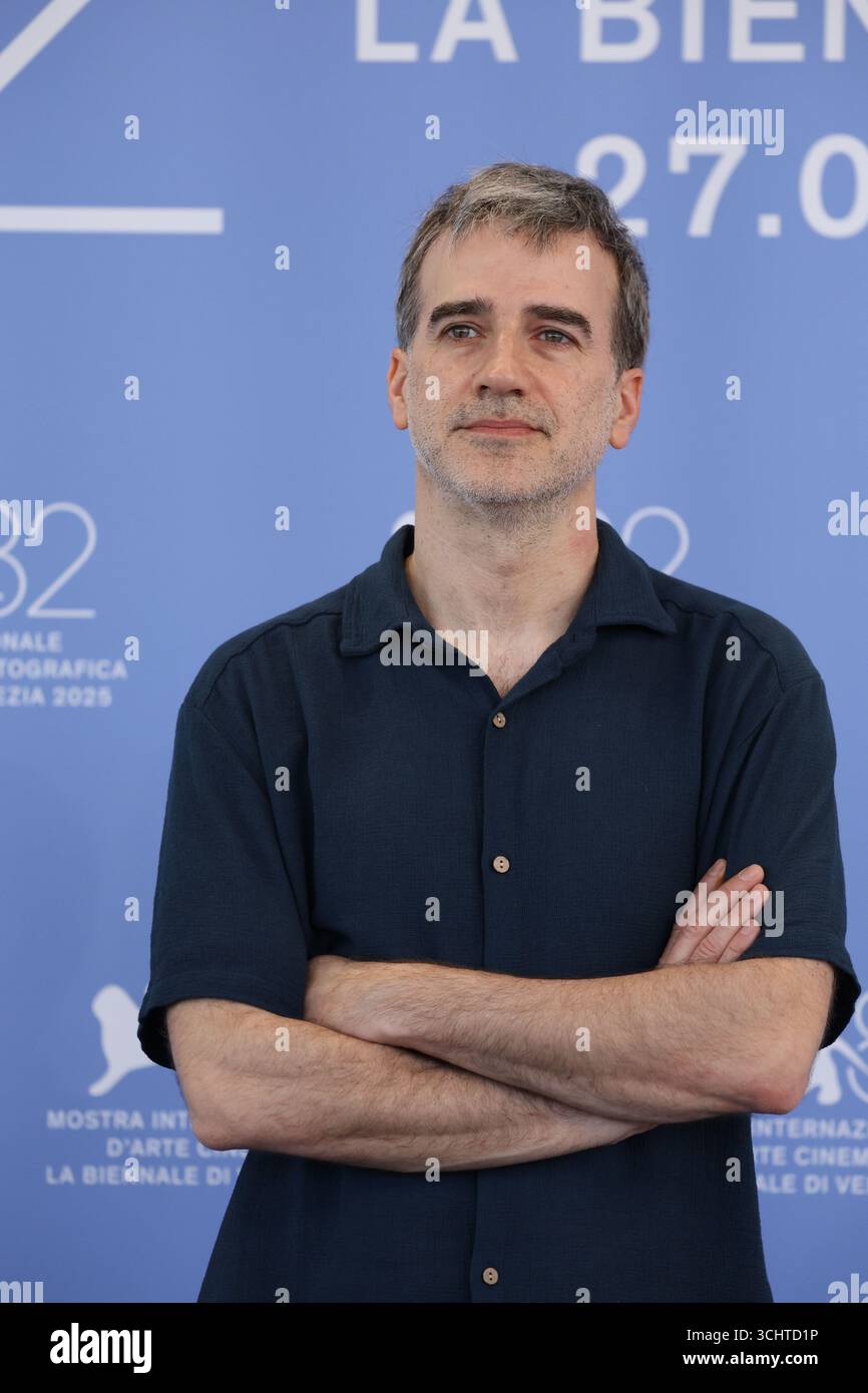 Daniel Hendler - Director'Un Cabo Suelto' photocall, 82nd Venice ...