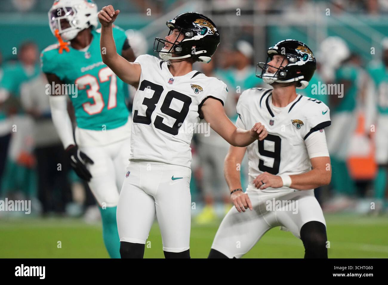 Jacksonville Jaguars place kicker Cam Little (39) reacts after clicking ...