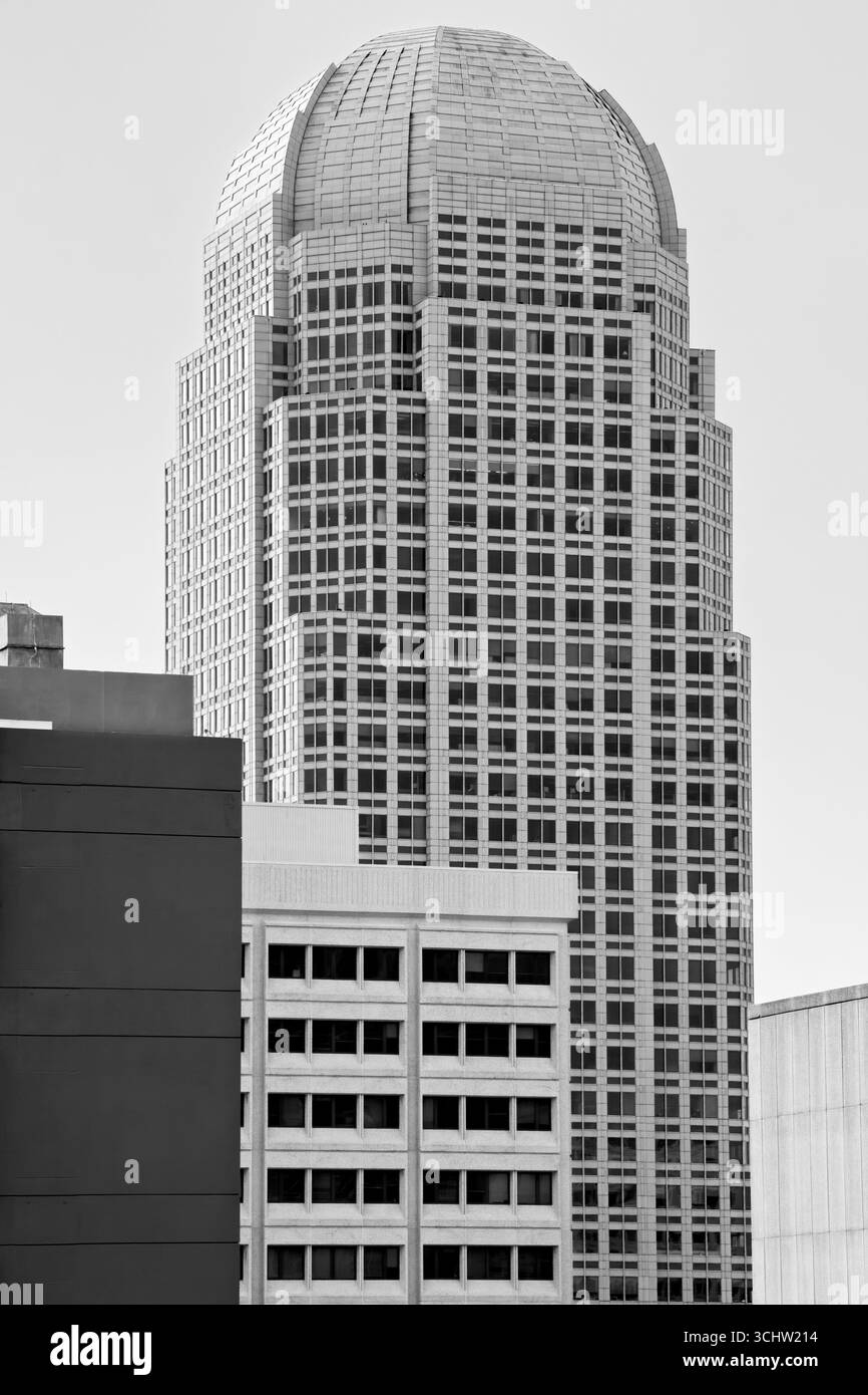 100 north main st wells fargo hi-res stock photography and images - Alamy