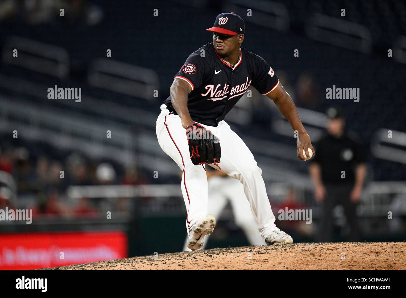 Washington Nationals relief pitcher Jose Ferrer (47) in action during a ...