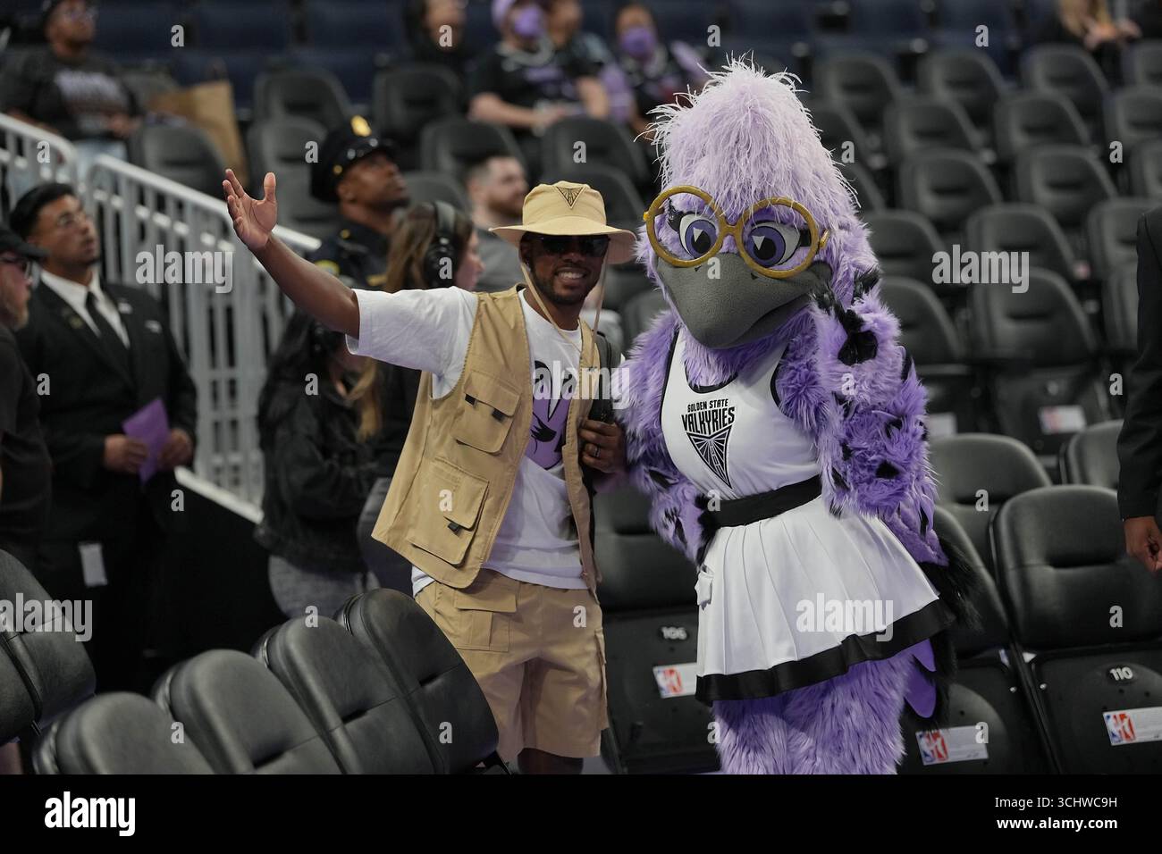Golden State Valkyries mascot Violet and friend poses for a picture ...