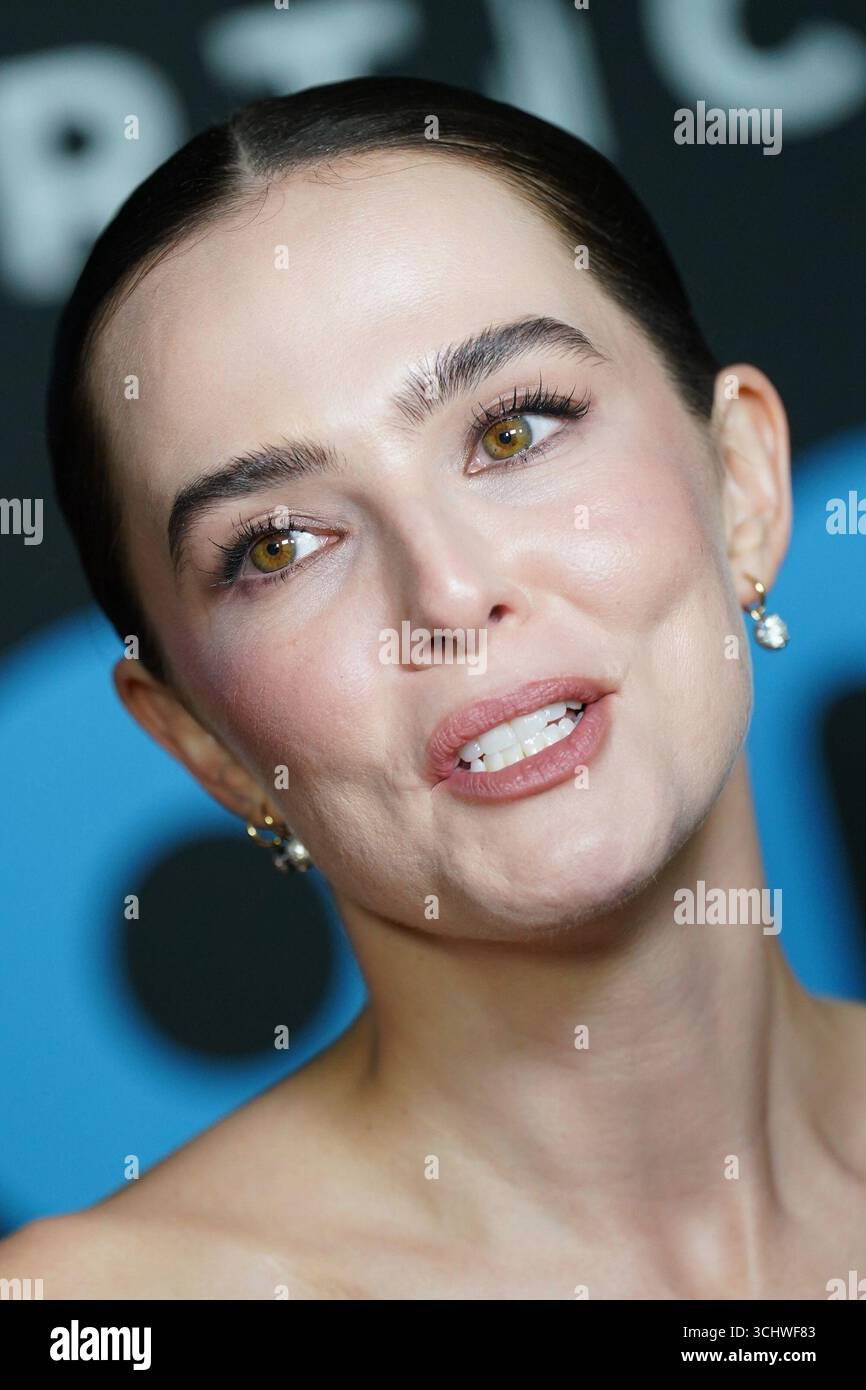 Zoey Deutch at arrivals for THE THREESOME Screening, The Metrograph ...
