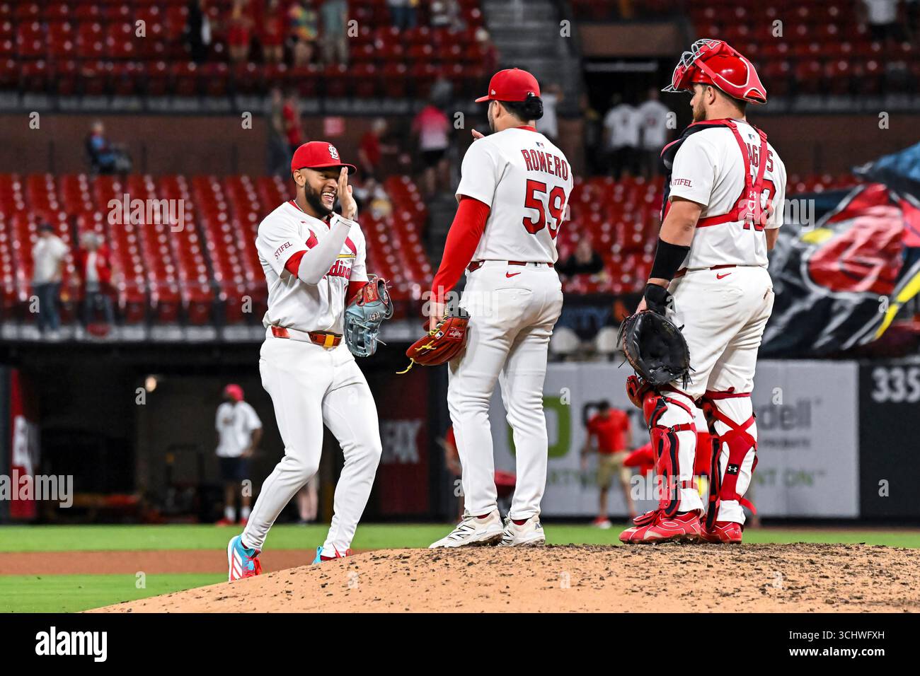 ST. LOUIS, MO - SEPTEMBER 03: St. Louis Cardinals outfielder Victor ...