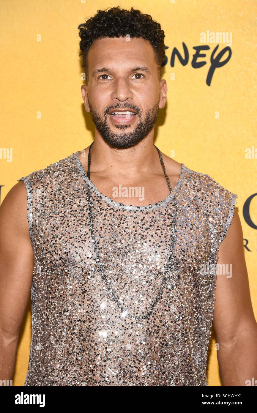 Sydney James attends the New York Special screening of 'Hamilton' at ...