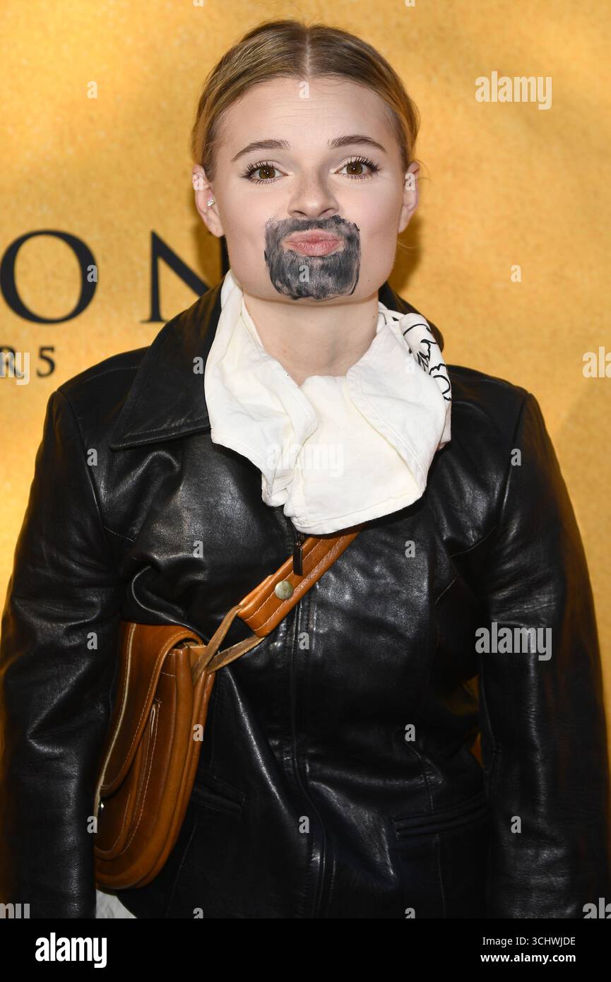 Ashby Florence attends the New York Special screening of 'Hamilton' at ...