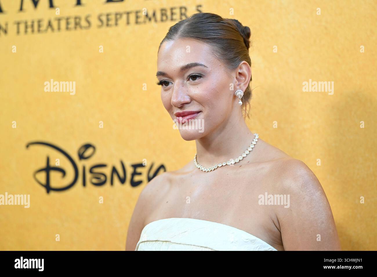 Jess Val Ortiz attends the New York Special screening of 'Hamilton' at ...