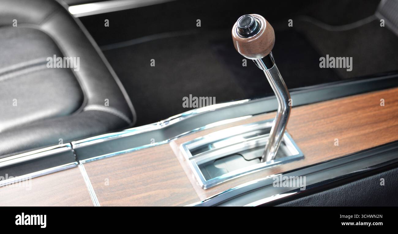 Gear shifter in a classic car Stock Photo - Alamy