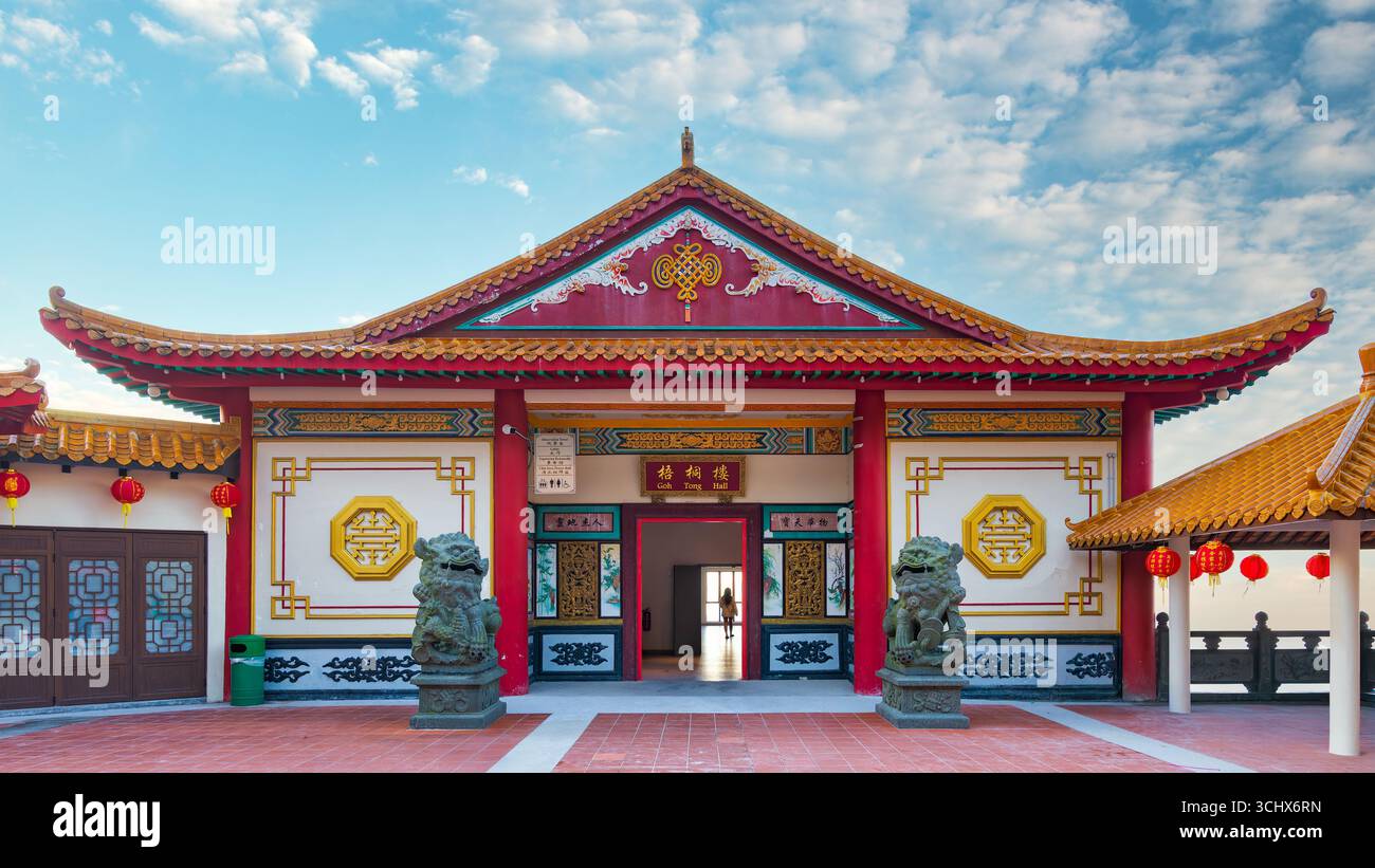 Majestic Goh Tong Hall, Chin Swee Caves Temple complex, Genting ...