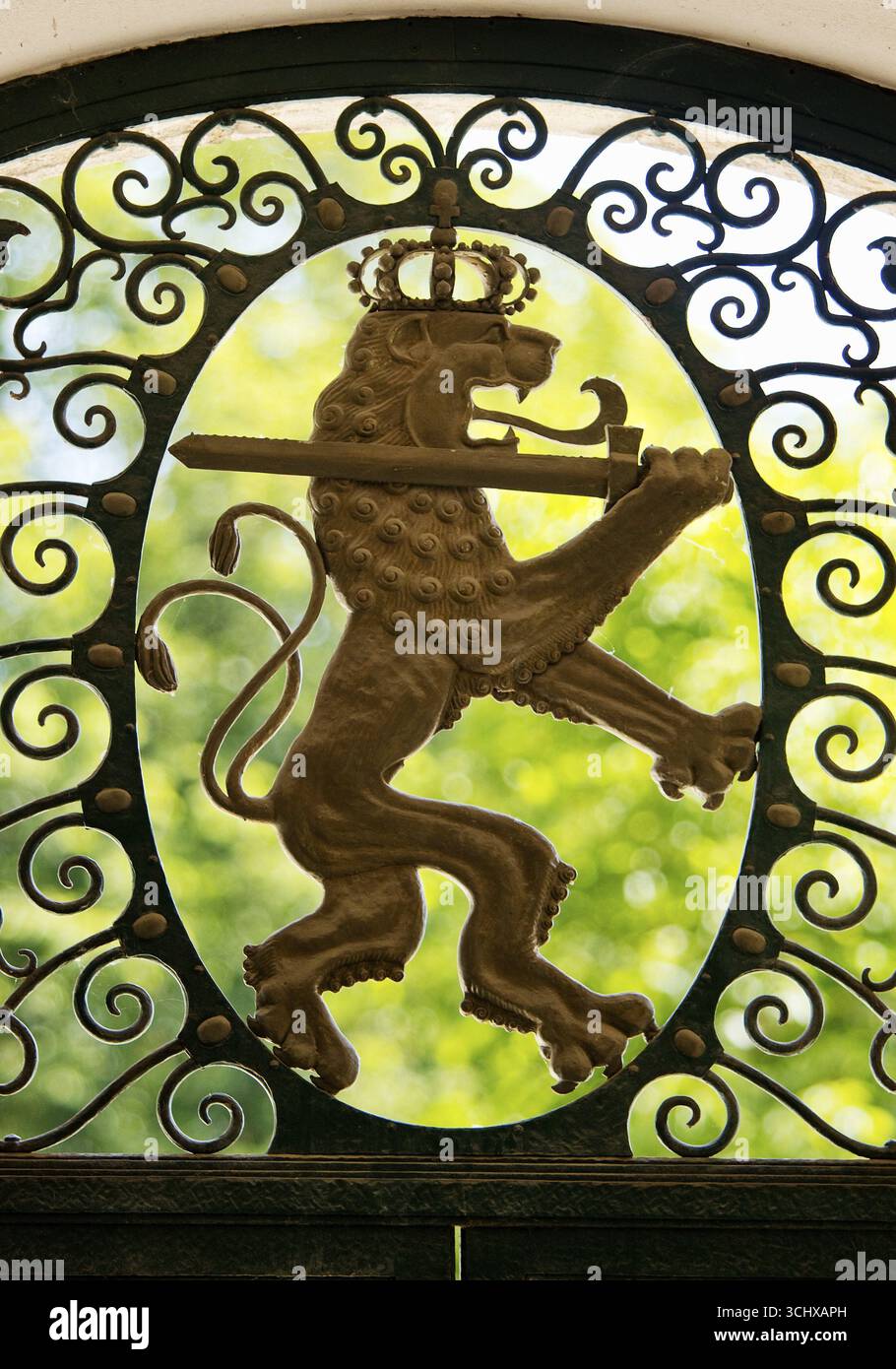 Lattice doors by Ernst Riegel with floral motifs and the Hessian lion ...
