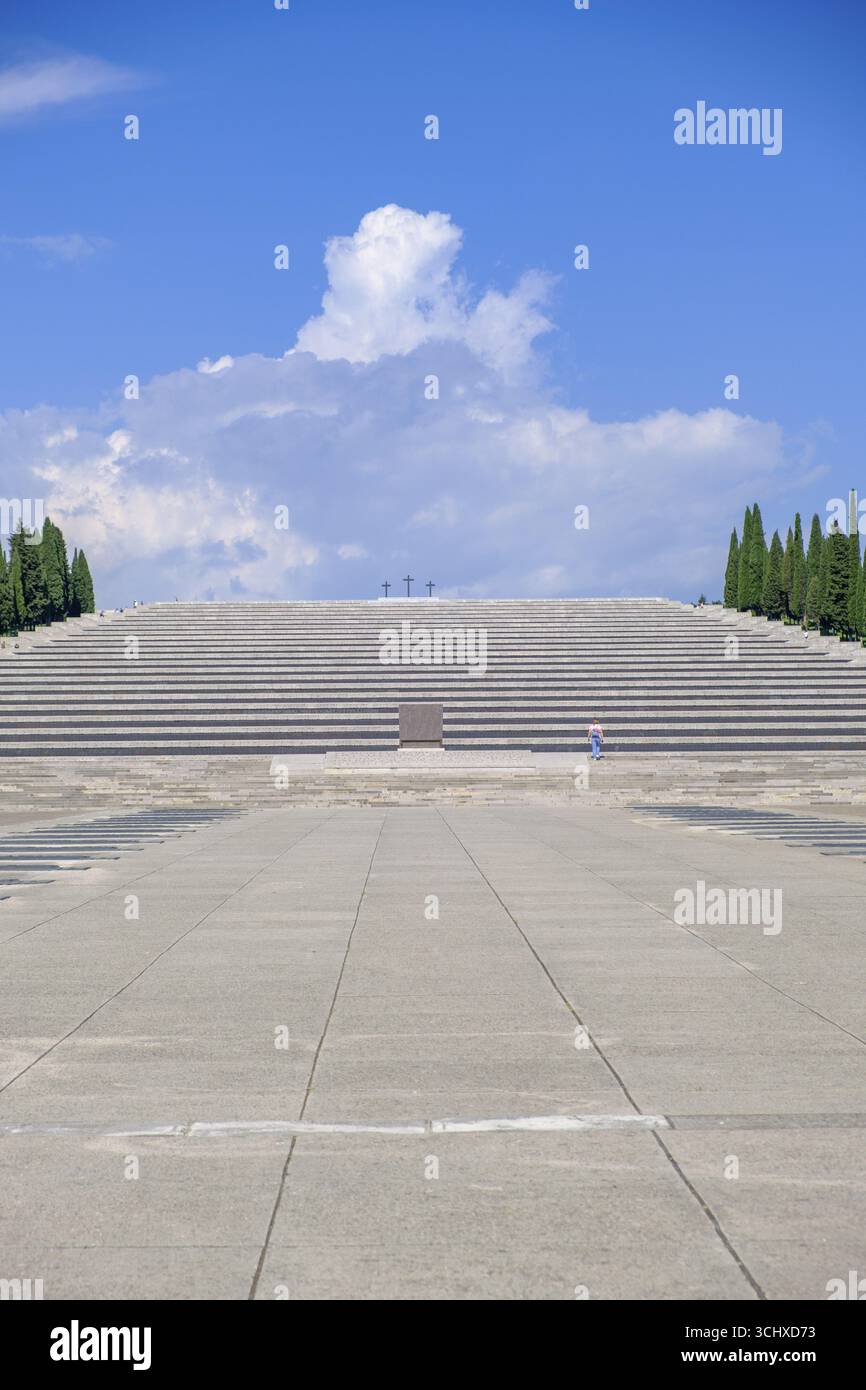 Italy's largest military cemetery, Sacrario di Redipuglia, First World ...