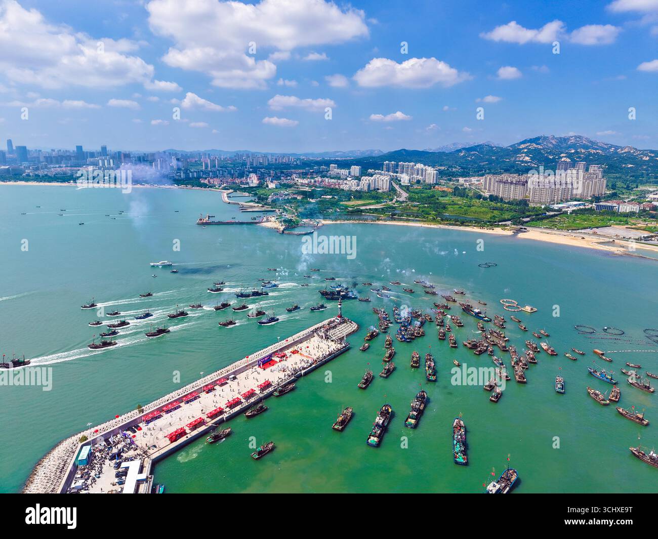 Aerial photos show fishing boats setting sail in RizhaoCity, east China ...