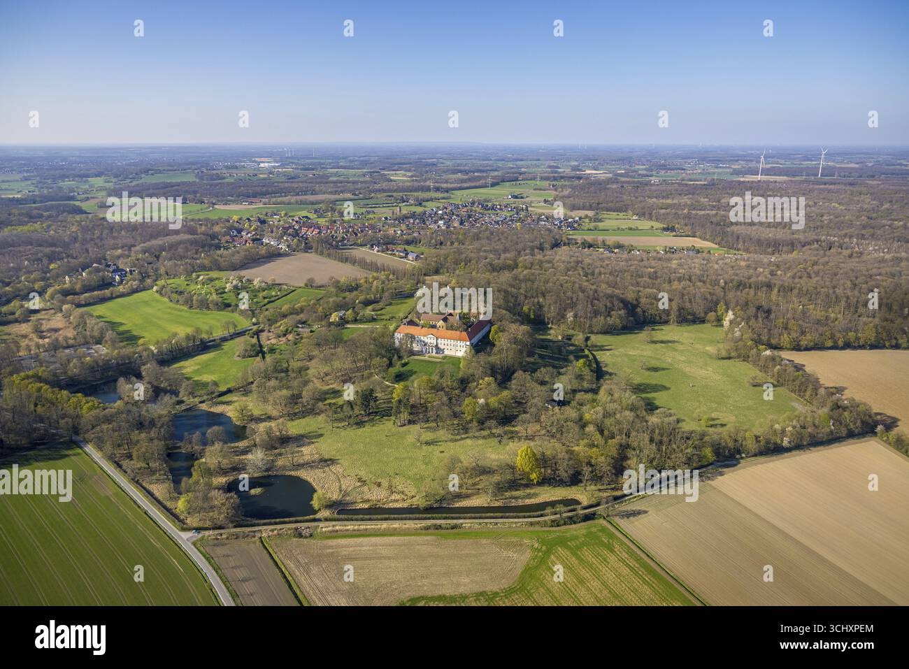 Aerial view, Cappenberg Castle in extensive landscape, LWL Museum of ...