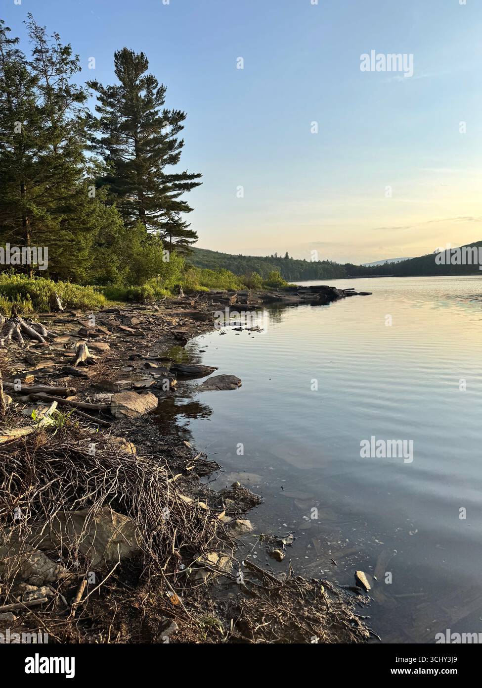 Mountain peak sunset. Stunning scenic view. North South Lake Campground ...