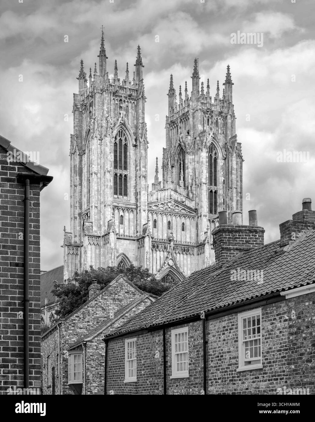 Uk people looking at sky Black and White Stock Photos & Images - Alamy
