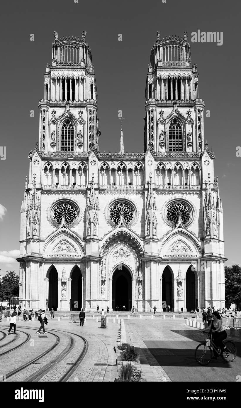 Exterior architecture front facade Black and White Stock Photos ...