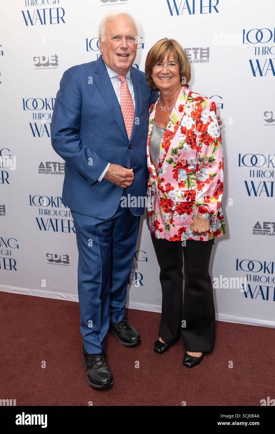 Bob Rich (L) attends premiere of 'Looking Through Water' at DGA Theater ...