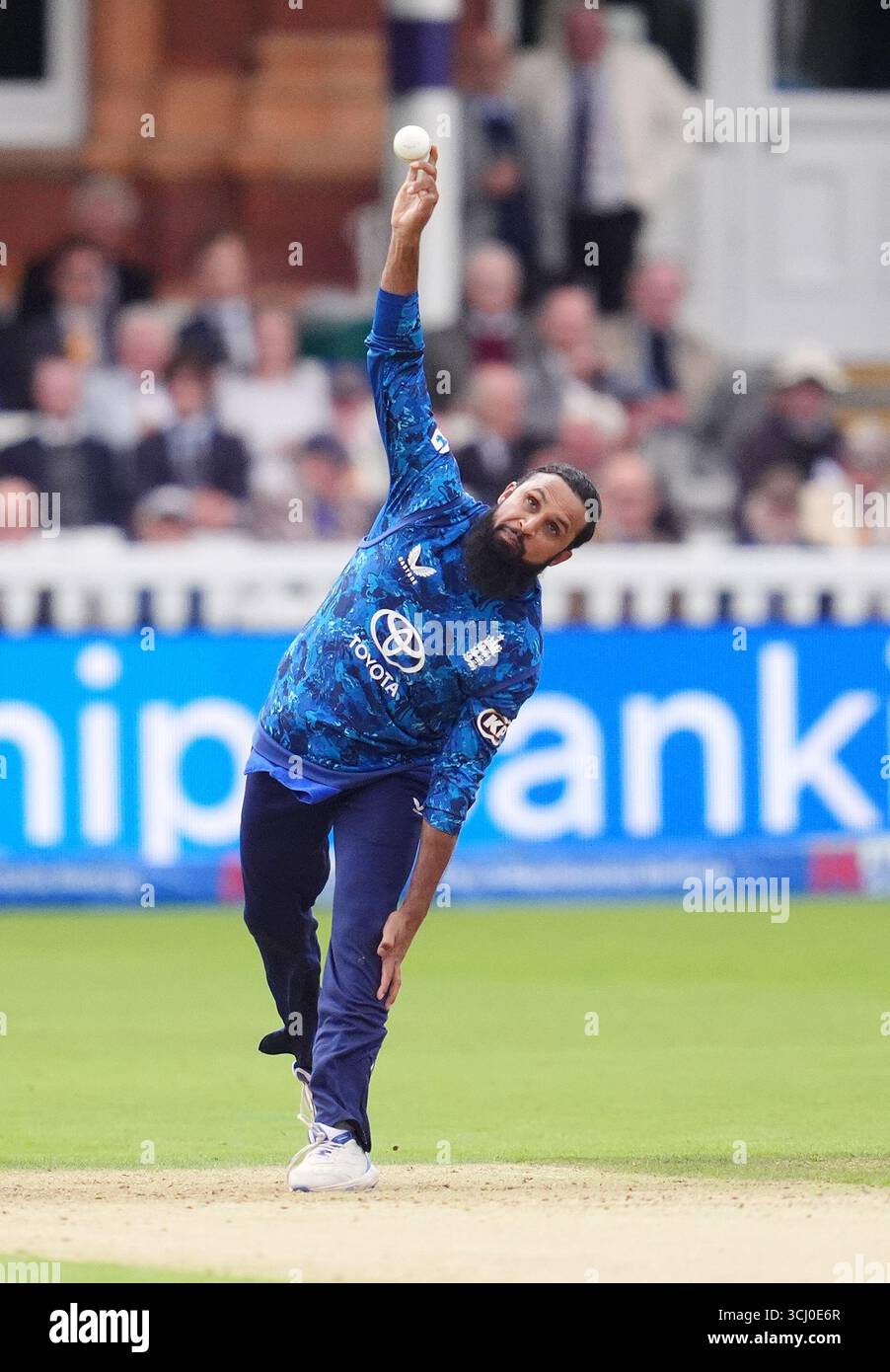 England's Adil Rashid bowling during the second Metro Bank ODI Series ...