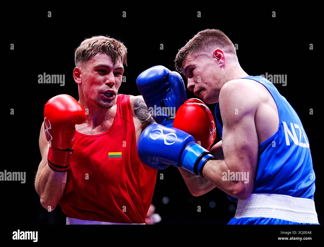 Aleksandr Trofimcuk (left) in action against Wesley Cameron in the Men ...