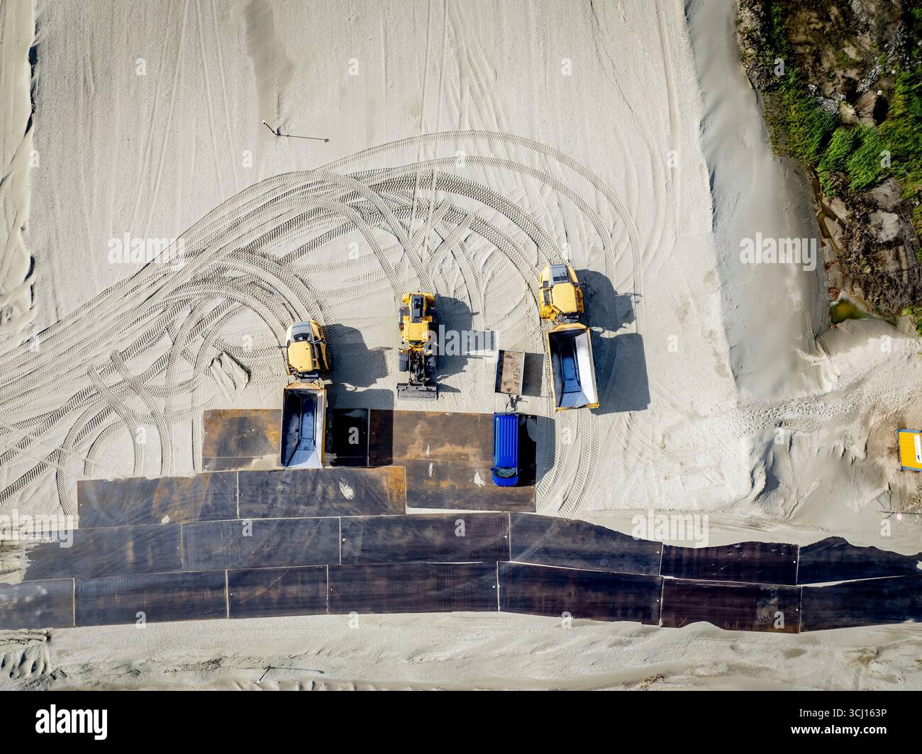 New build new build neighborhood heavy duty construction hi-res stock ...