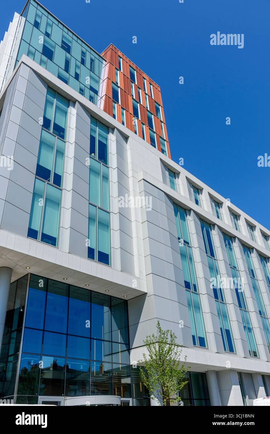 Dublin docklands 2022 hi-res stock photography and images - Alamy