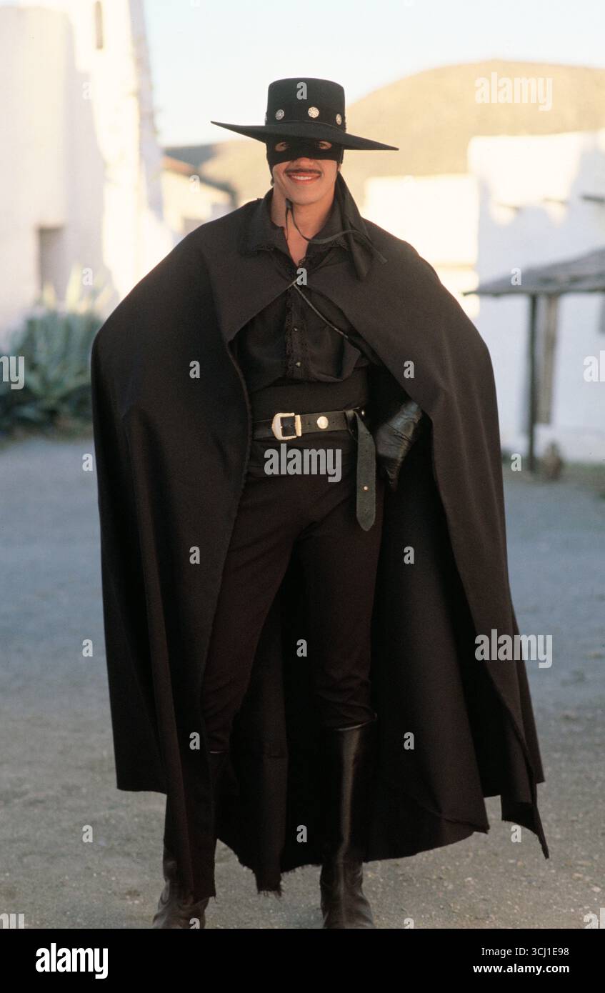Zorro, the legend continues (TV series) Year: 1990 (France, USA, All ...