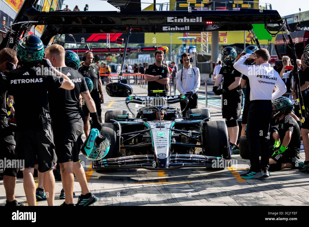 Autodromo di Monza, Monza, Italy. 4.September.2025; Mercedes engineers ...