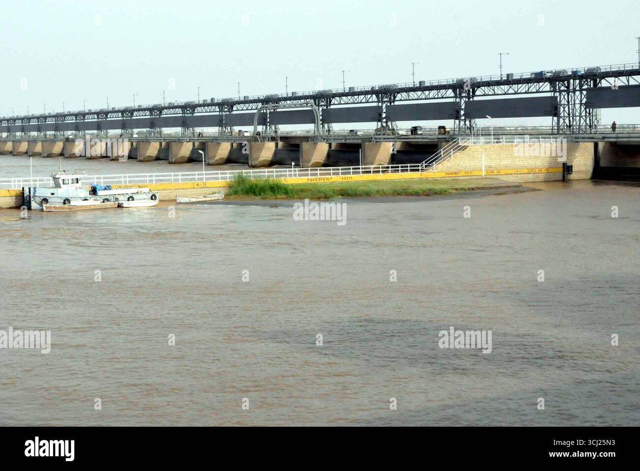 HYDERABAD, PAKISTAN, SEP 04: View of high-level flood is passing ...