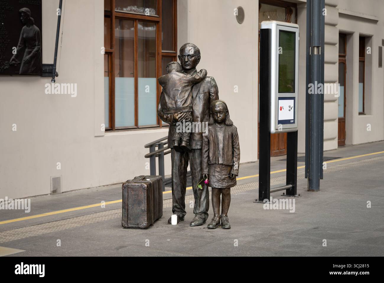 Statue sir nicholas winton hi-res stock photography and images - Alamy