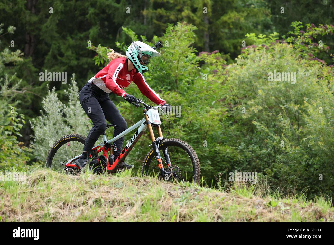 04/09/2025, Champéry, Champéry 2025 UCI Mountain Bike World Championships, Emma Bindhammer (AUT ...