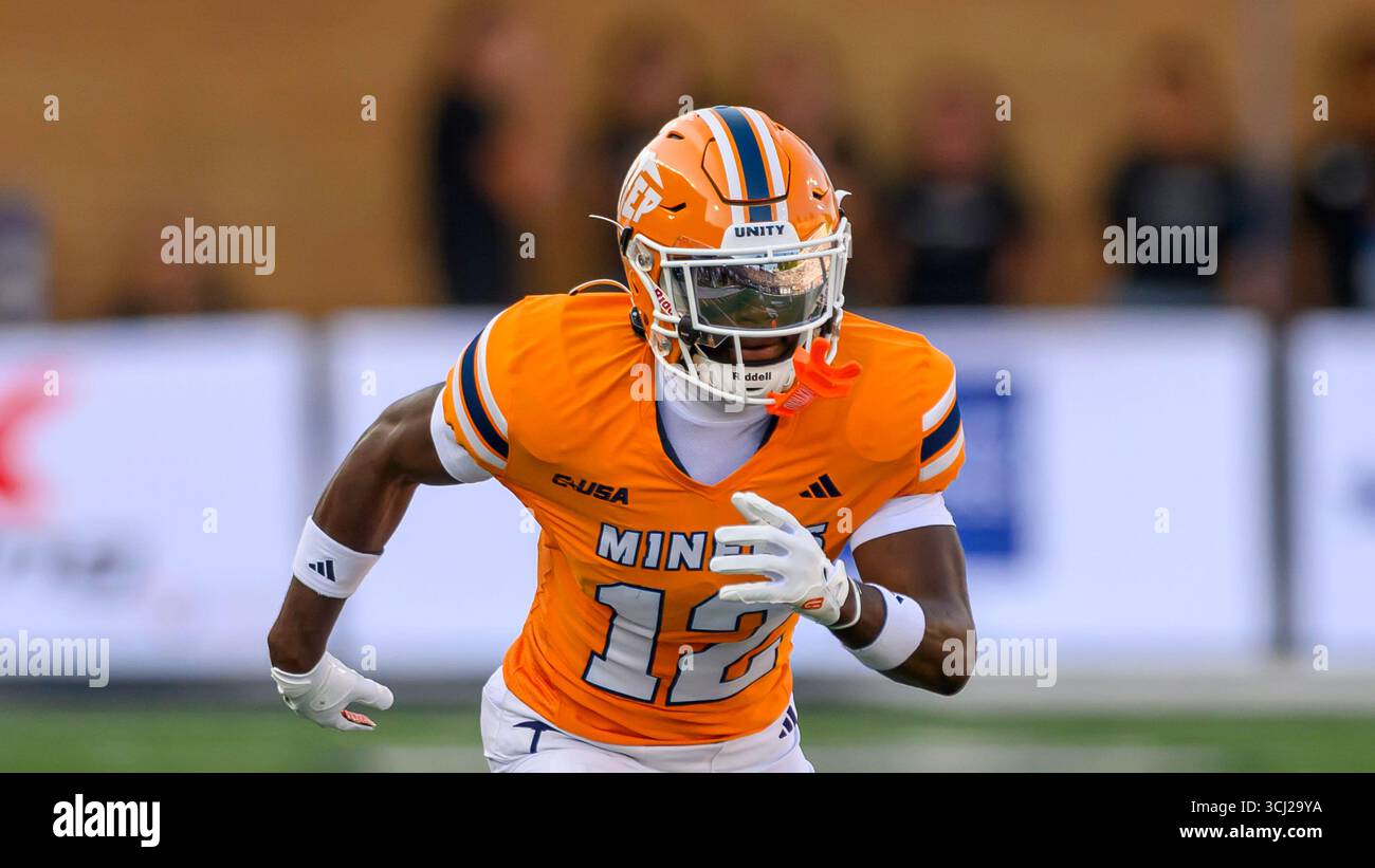 UTEP wide receiver Jet Thompson (12) runs to make a play during an NCAA ...