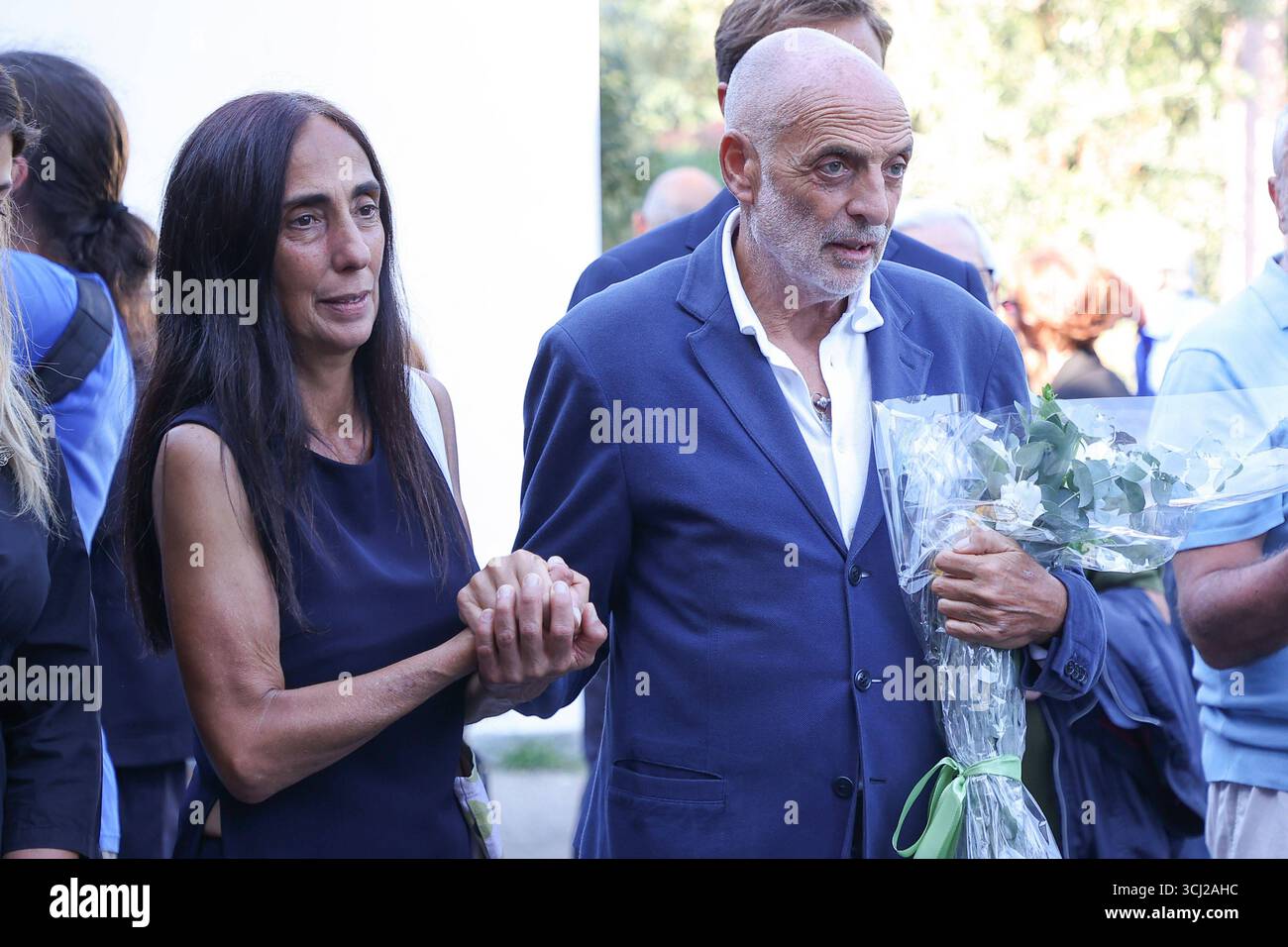 News - Emilio Fede s funeral Sveva Fede and Paolo Brosio during Emilio ...