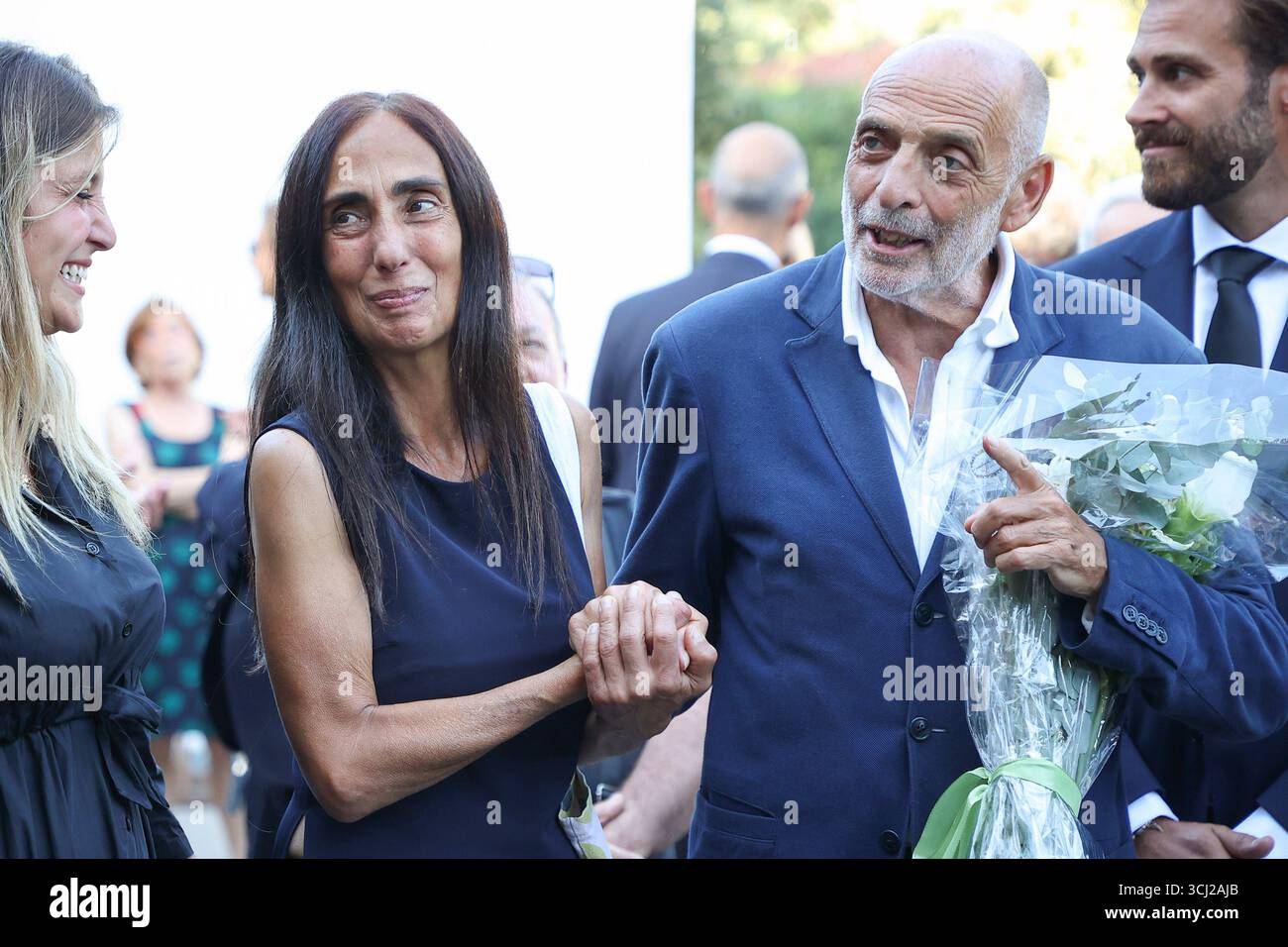 News - Emilio Fede s funeral Sveva Fede and Paolo Brosio during Emilio ...