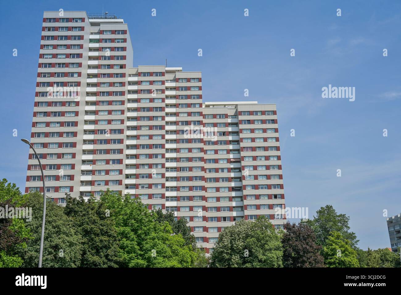 Hochhaus, Plattenbau, Platz der Vereinten Nationen 1, Friedrichshain ...
