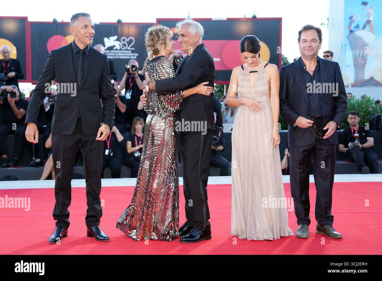 (L-R) Roschdy Zem, Valeria Golino, Leonardo Di Costanzo, Barbara Ronchi ...
