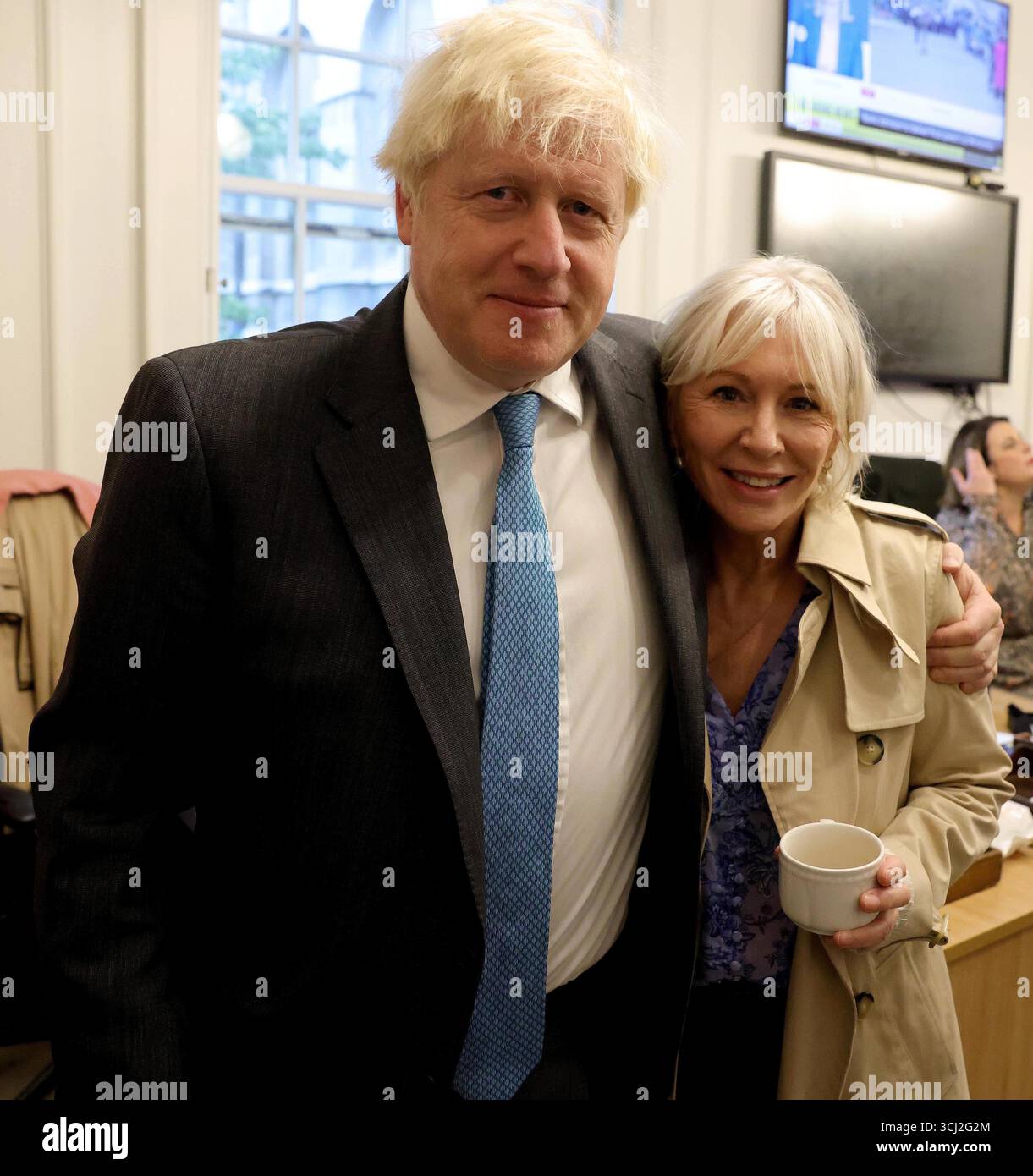 Nadine dorries mp hi-res stock photography and images - Alamy
