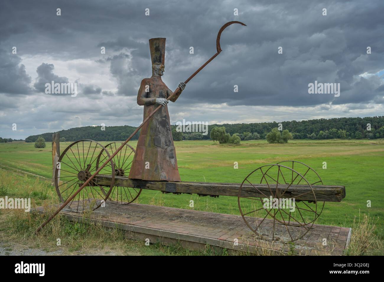 Skulptur Charon Fährmann in die Unterwelt, Deich bei Mödlich ...
