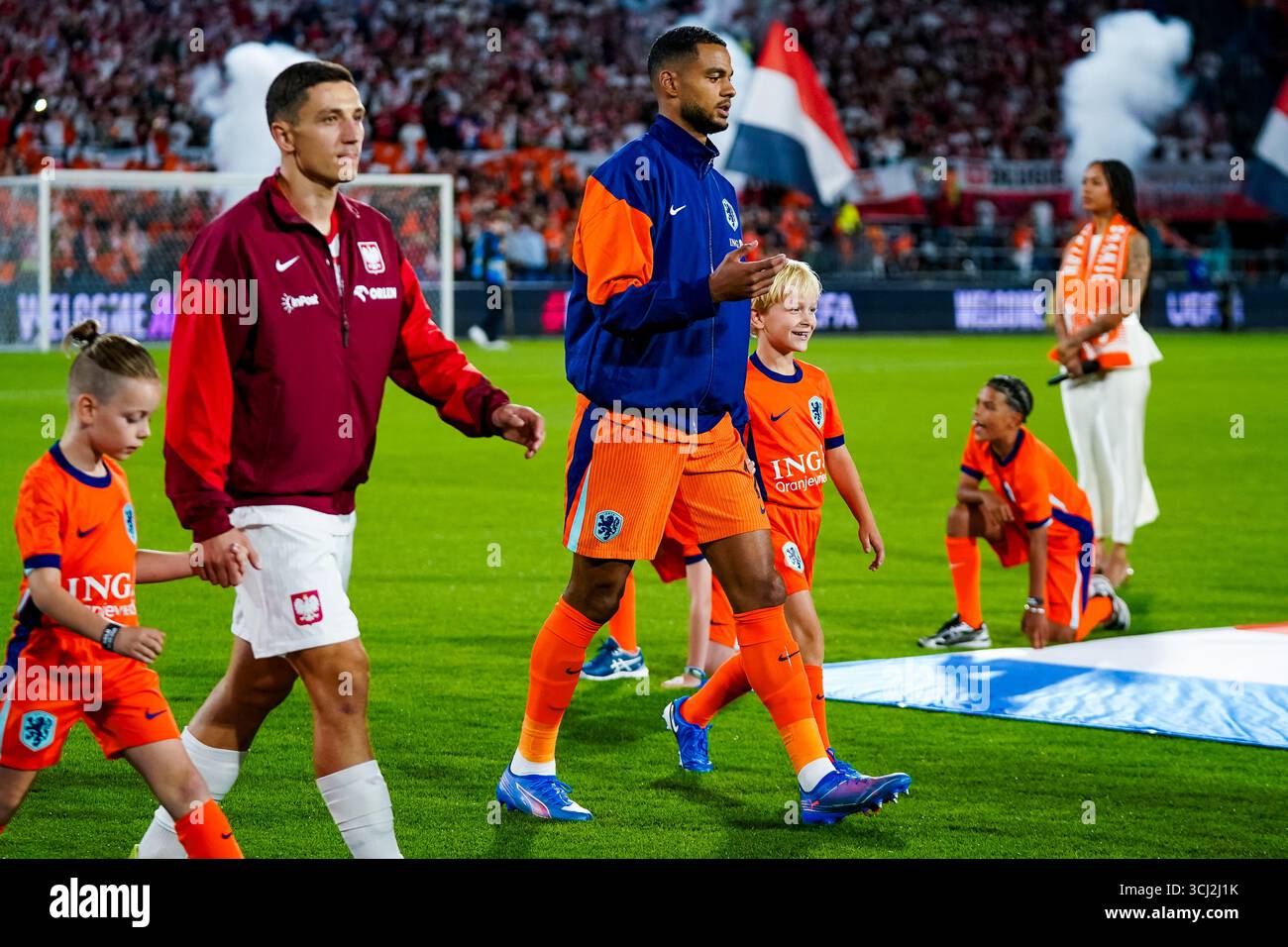 Rotterdam - Cody Gakpo of The Netherlands entering the pitch during the ...