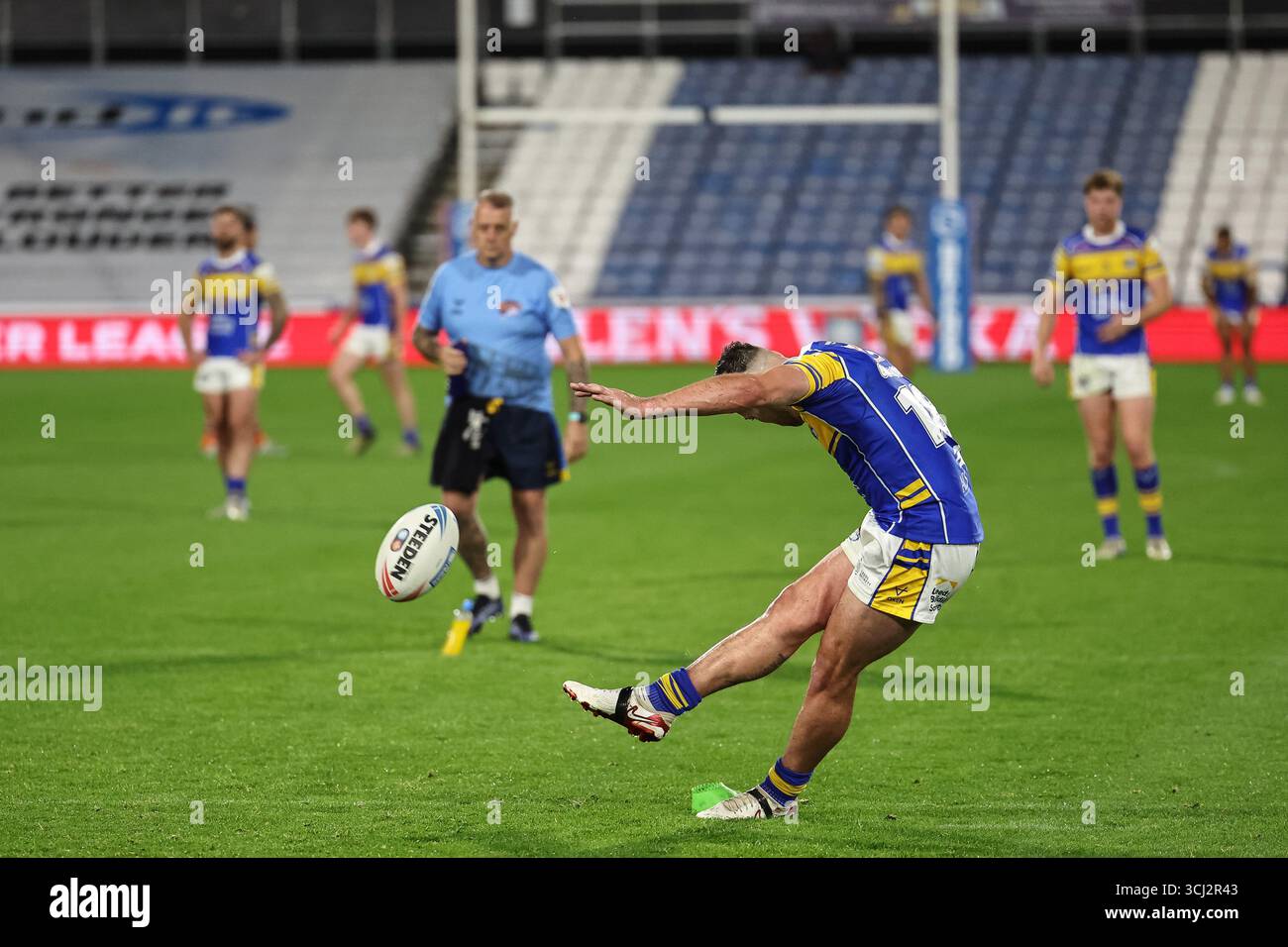 Jake Connor of Leeds Rhinos scores a penalty during the Betfred Super ...