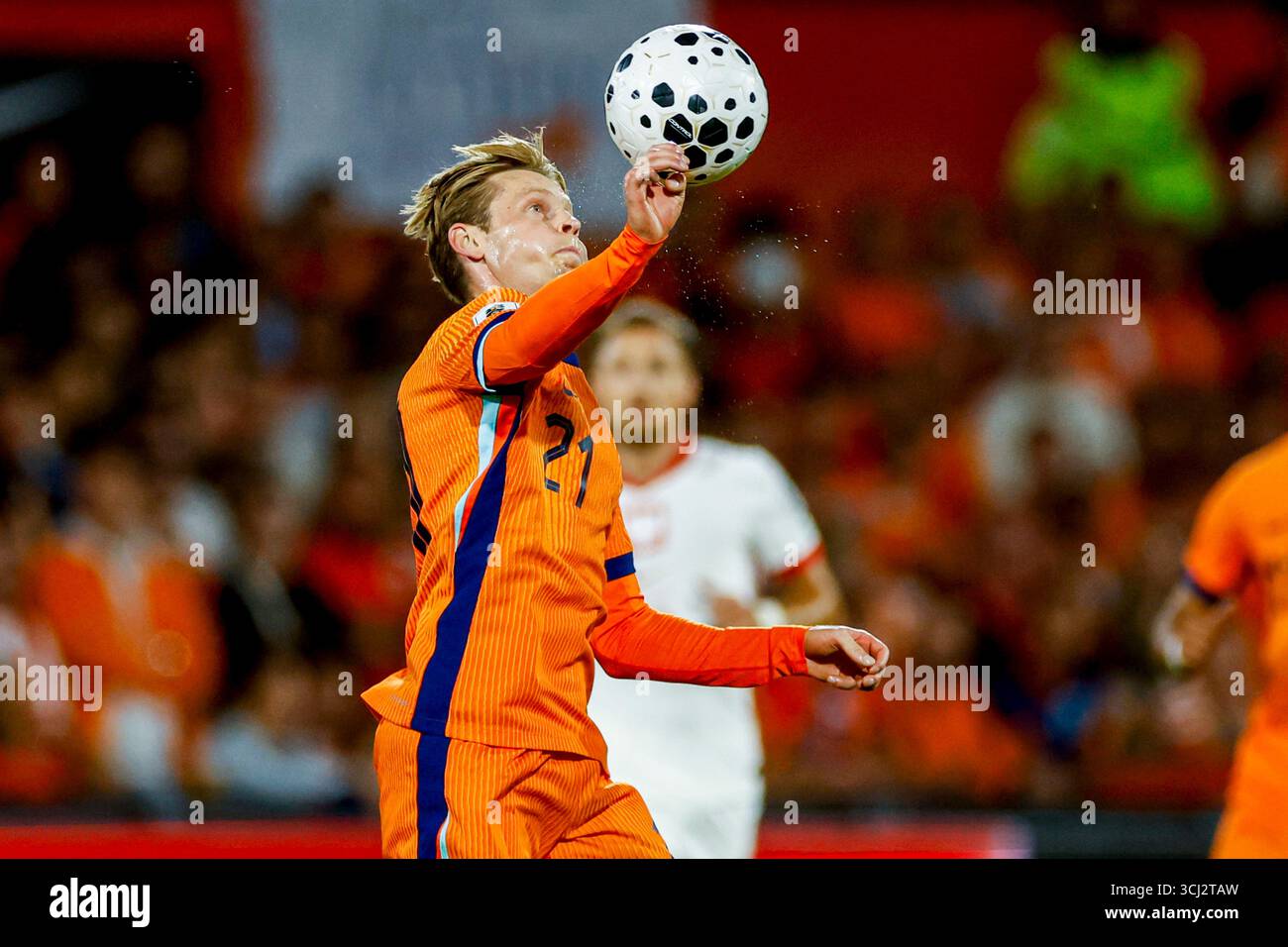 Frenkie de Jong of the Netherlands controls the ball during the UEFA ...