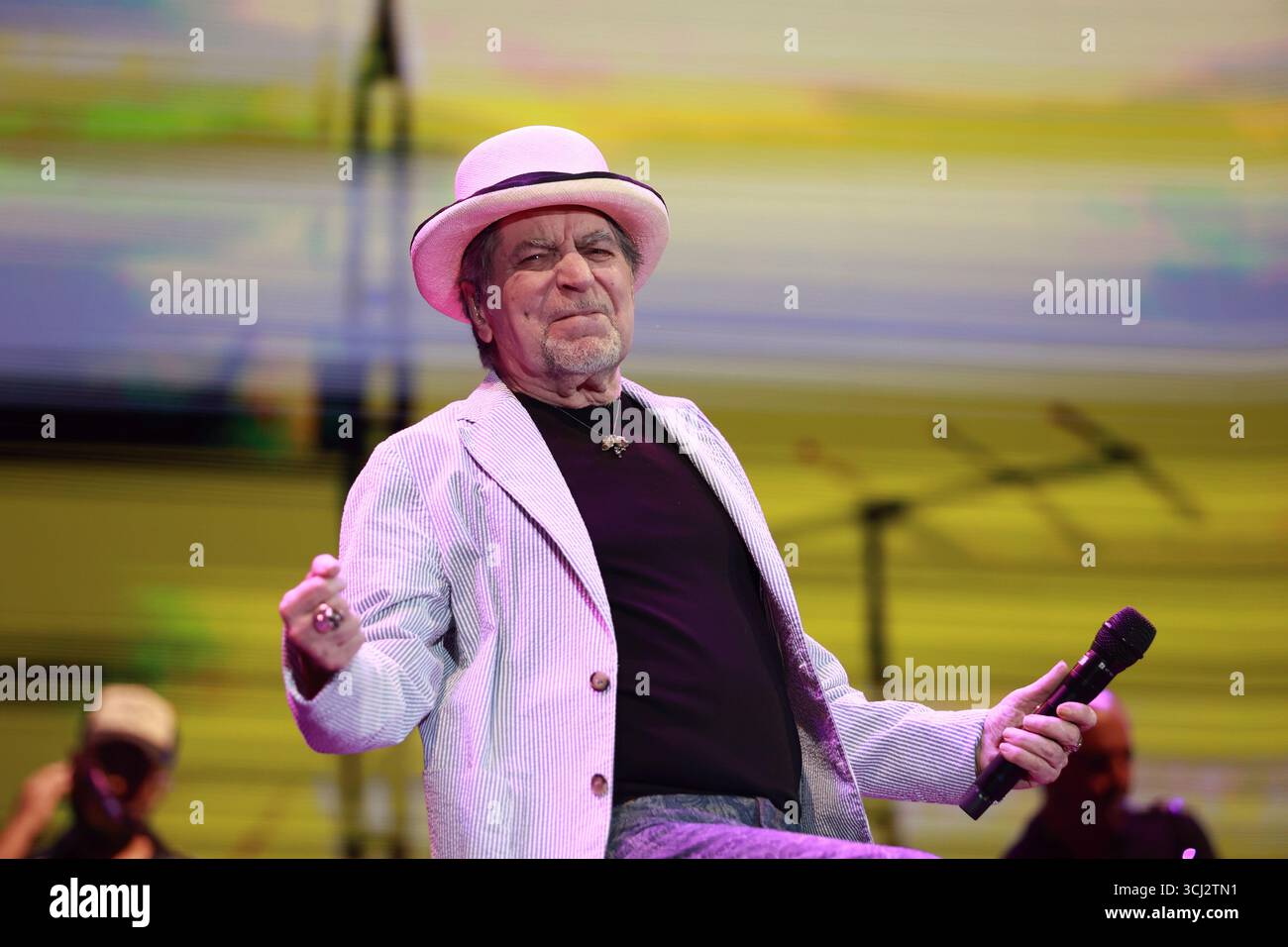 Singer-songwriter Joaquín Sabina during his performance at the ...